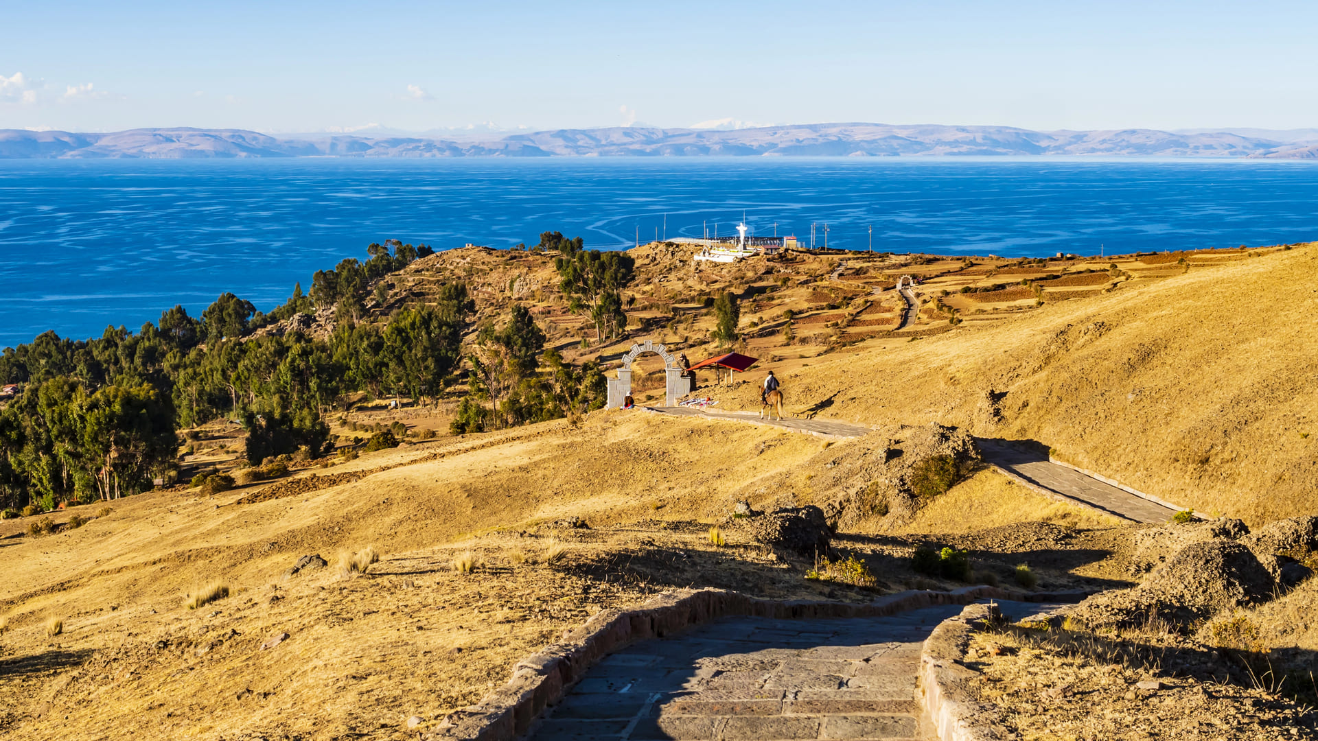 Meeting Mama - A Homestay with the Amantani on Lake Titicaca ...